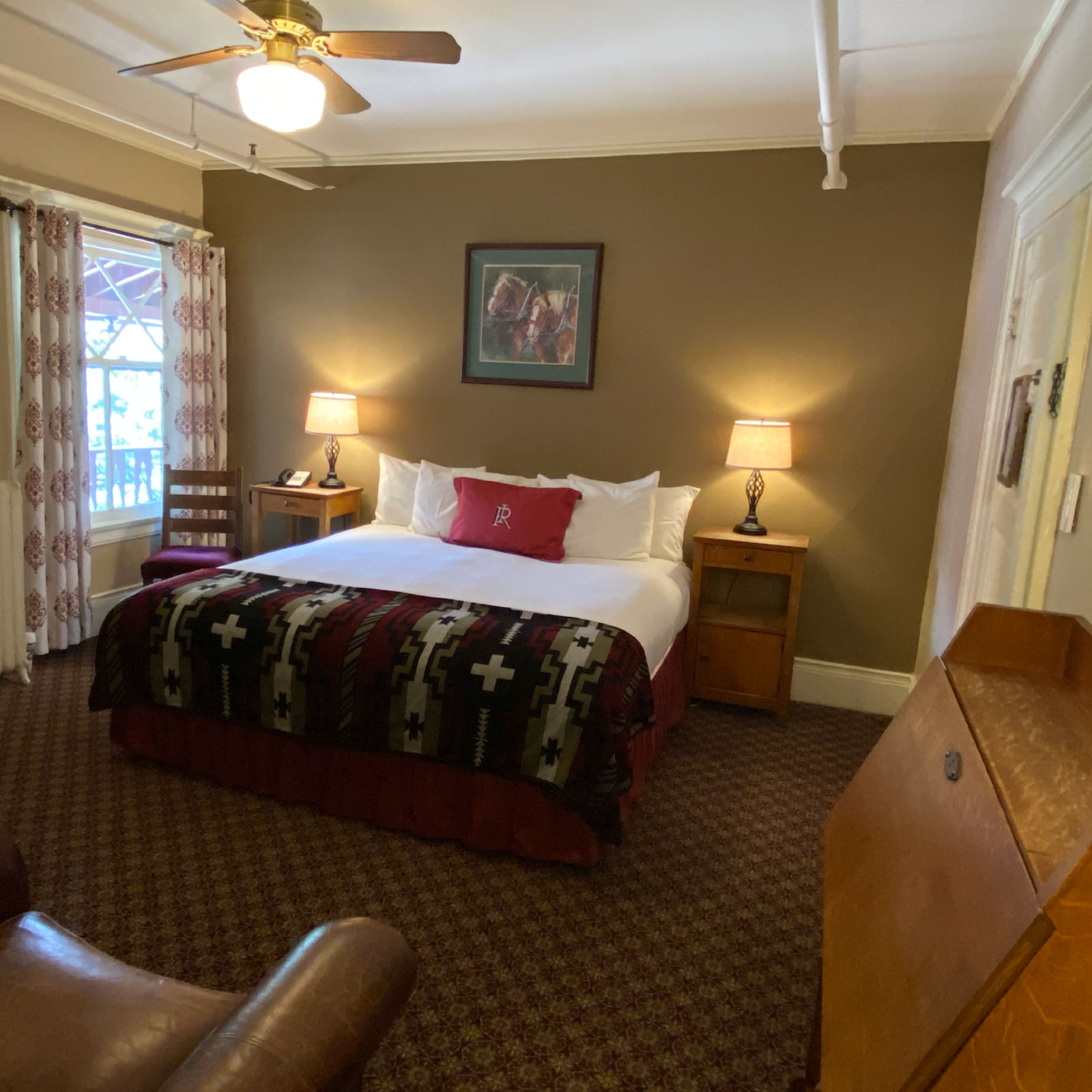 Redstone Inn Hotel Rooms | Lodging in Colorado